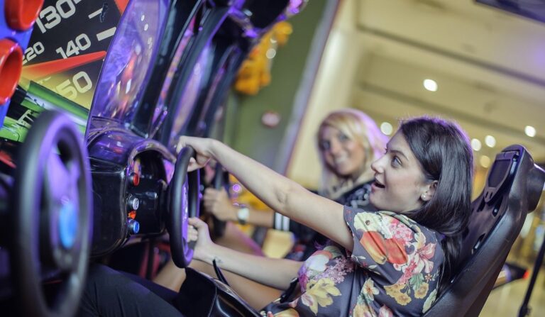 מג'יק פלאנט - המשחקייה הגדולה והטובה לילדים בדובאי • Tip Treks