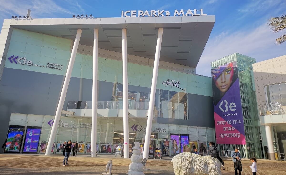 קניון אייס מול אילת - חווית קניות ואטרקציות לכל המשפחה • Tip Treks